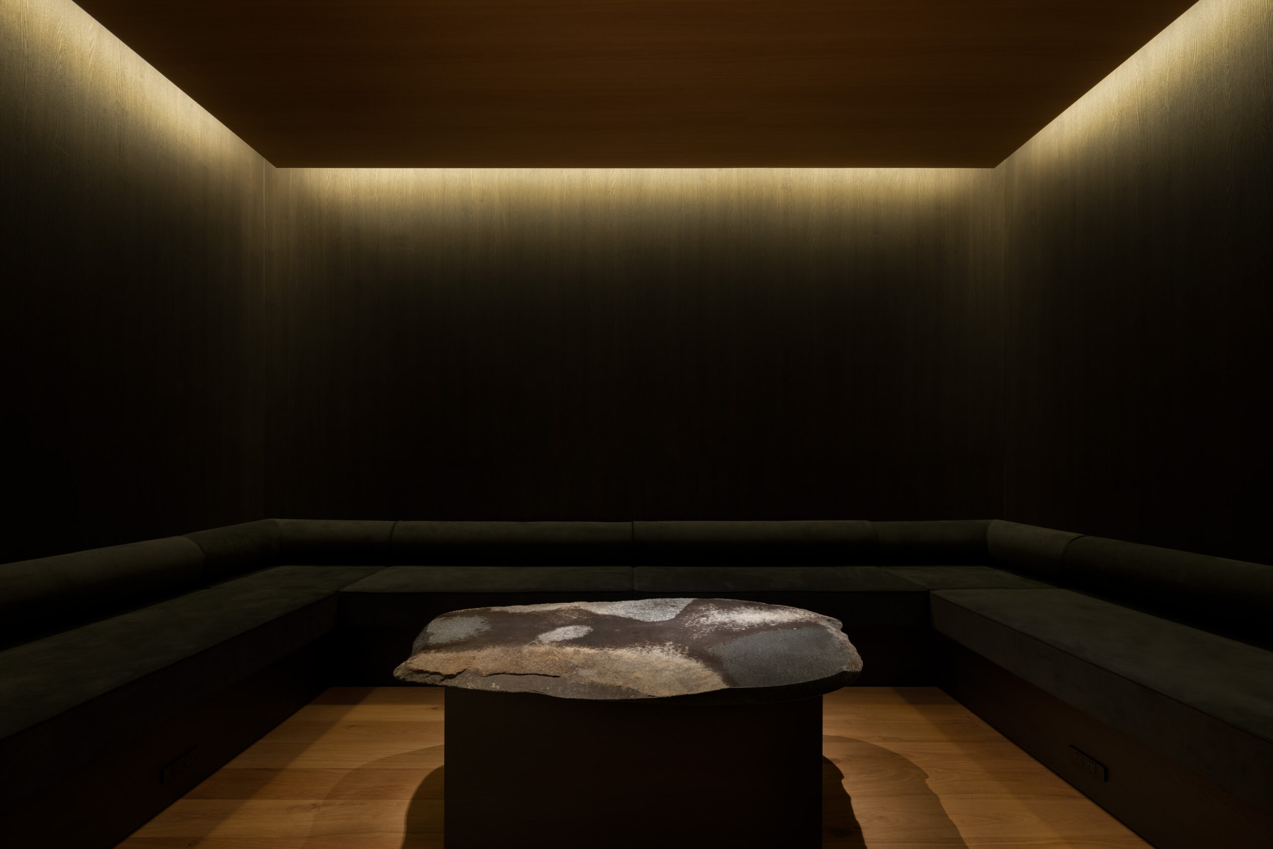 KATE OF TOKYO - OKURAYAMA STUDIO